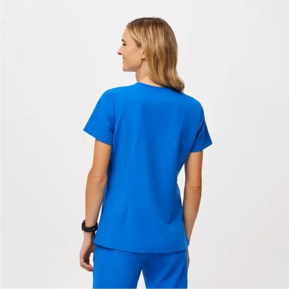 Figs | Tops | Figs Tech Collection Casma Or Catarina Scrub Top Medical ...